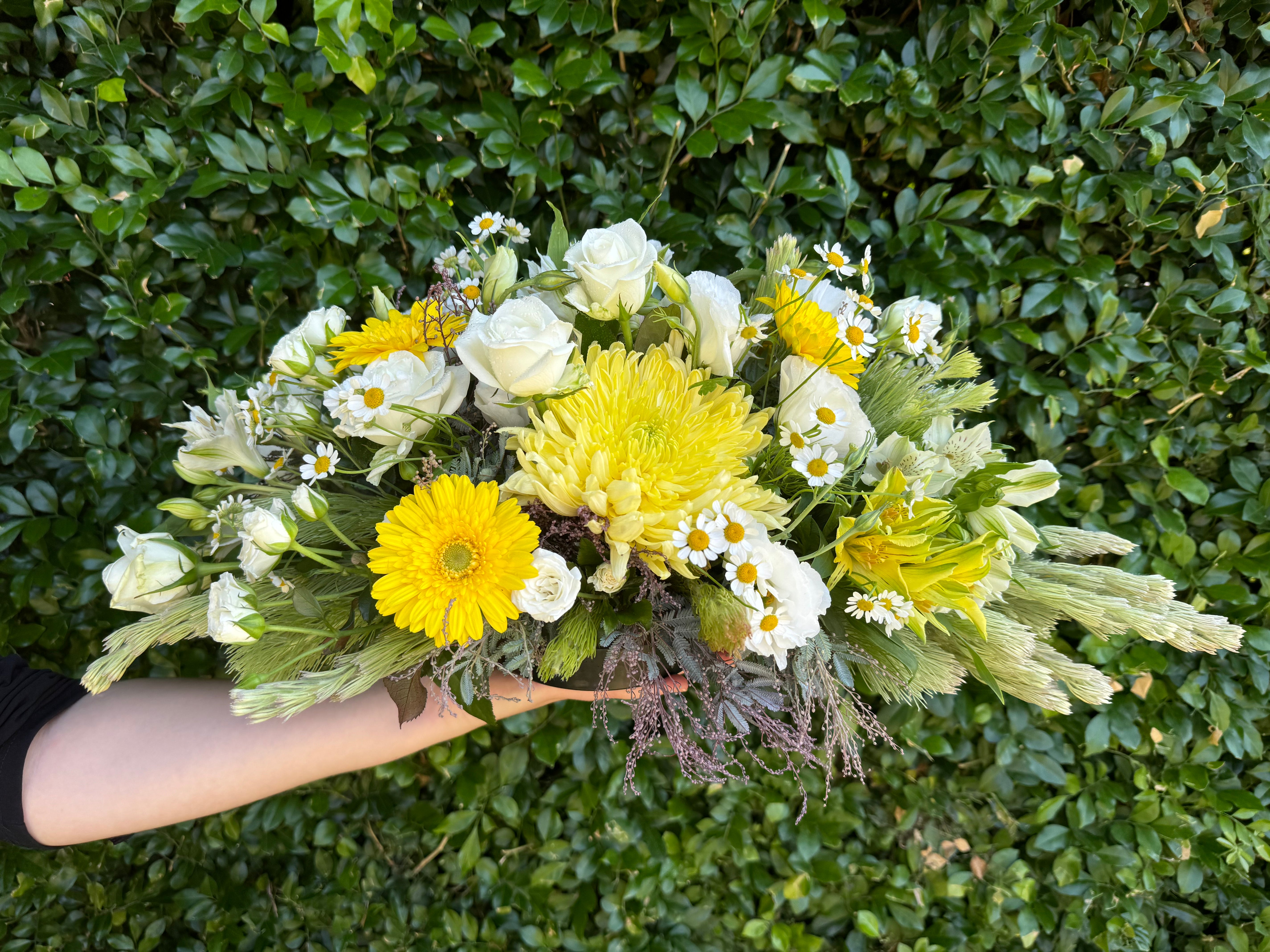 TABLE ARRANGEMENT - Northside Flower Market